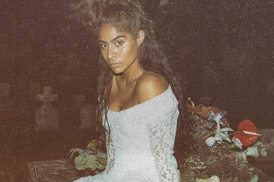 Jessie Reyez lança álbum de estreia, ''Before Love Came To Kill Us''