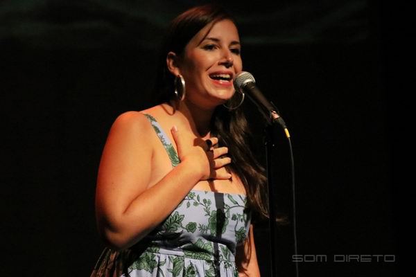 Teresa Aleixo lança videoclip do tema ''Palavras'' com a participação ...