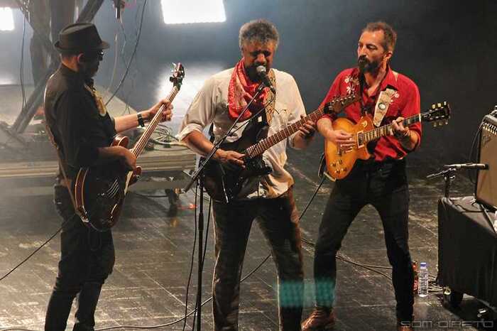 FOGO FOGO | Edição especial em vinil e vídeo do single ''Nhô Buli''