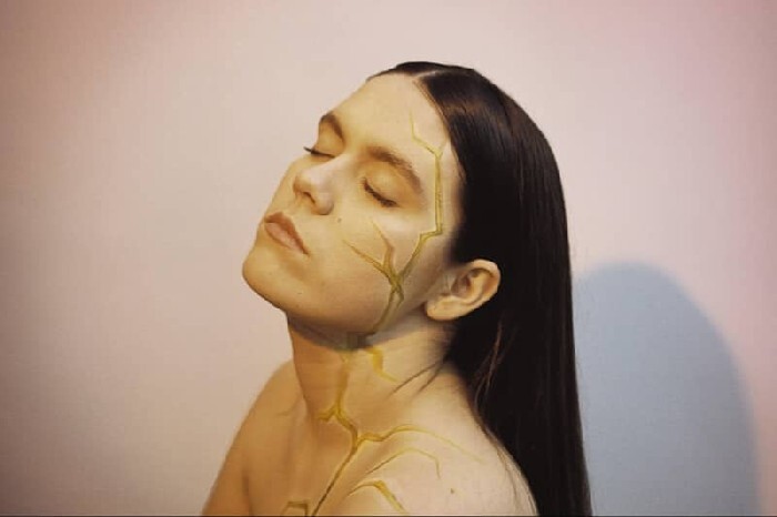 iolanda lança EP de estreia ''CURA''