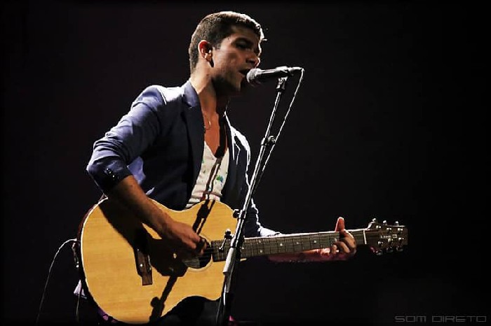 LUM apresenta a sua nova música, ''Brisa''