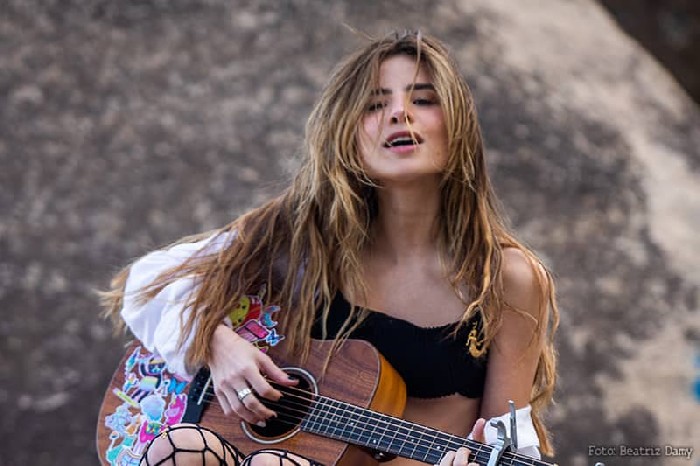 Giulia Be lança edição deluxe de ''Disco Voador''