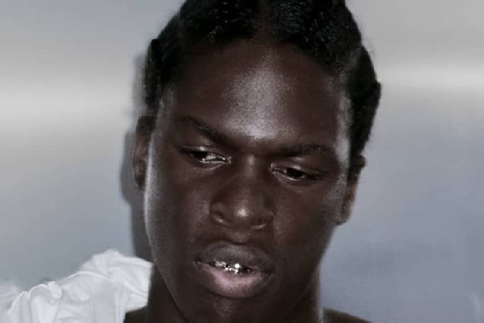 Daniel Caesar lança novo single com participação de Bon Iver